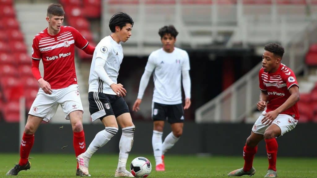 ประวัติ เบนจามิน เดวิส ดาวเตะลูกครึ่งไทย-อังกฤษ อนาคตความหวังทัพช้างศึก